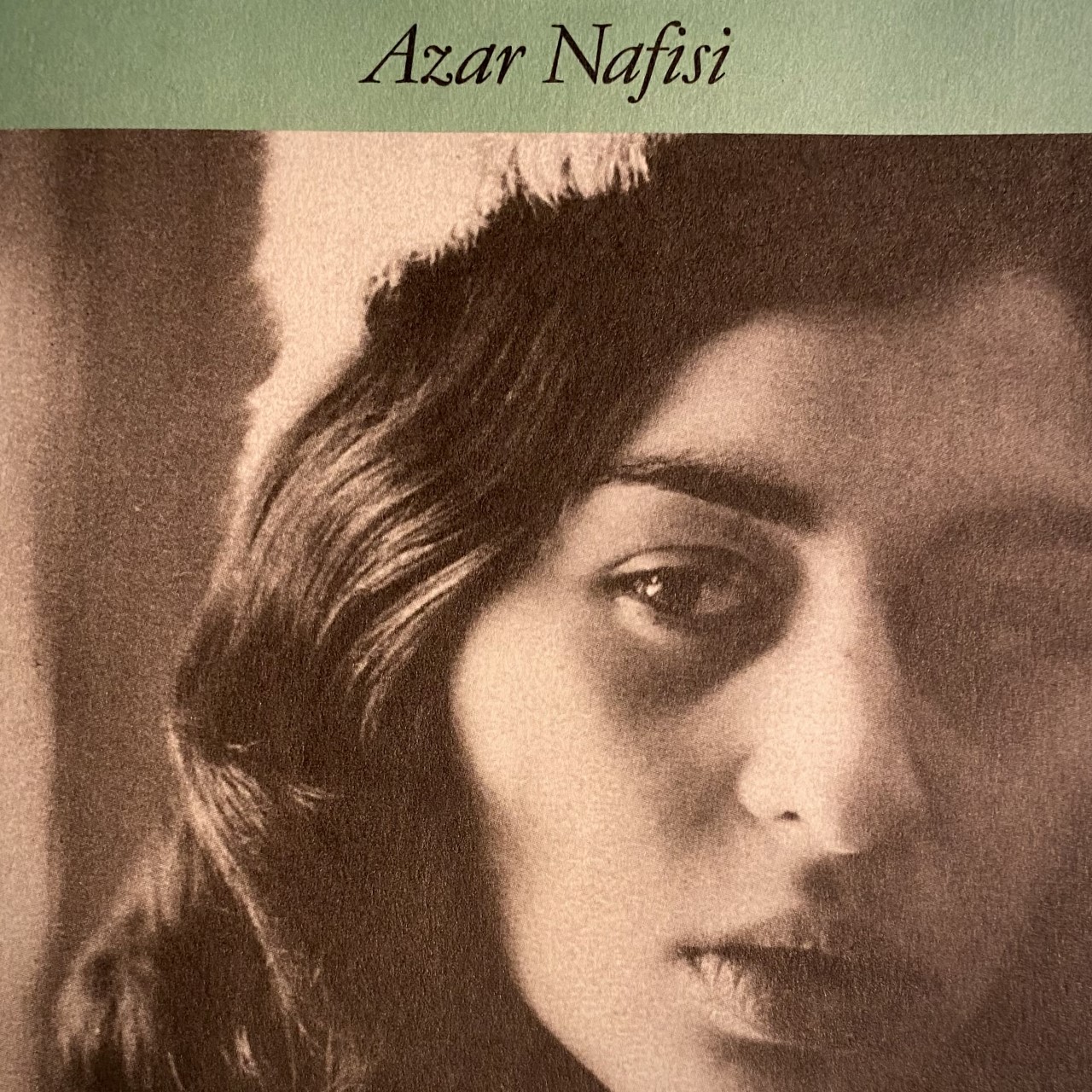 Leggere Lolita a Roma. Intervista alla scrittrice iraniana Azar Nafisi ...